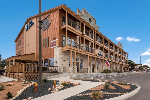 Best Western Bandera Suites & Saloon - Bandera, TX
