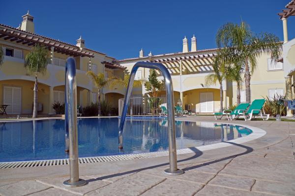 Holiday @ Poolside - Albufeira