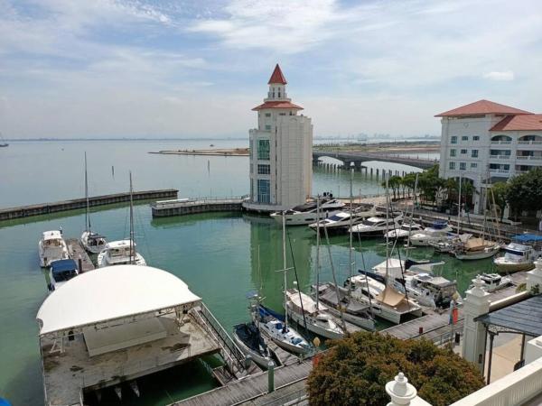 Seaview Waterfront At Straits Quay Free Carpark Bathub - Penang Island