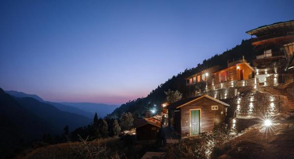 Seclude Pangot, Perch - Nainital