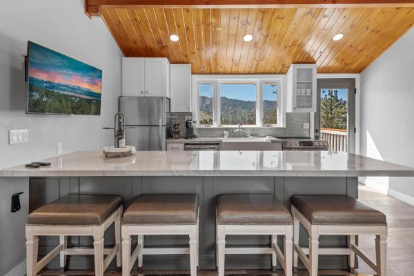 Ski Run Retreat - Close To Lake And Slopes - カリフォルニア州