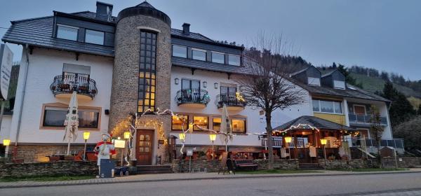 Hotel & Restaurant - Zum Schleicher Kuckuck - Bernkastel-Kues
