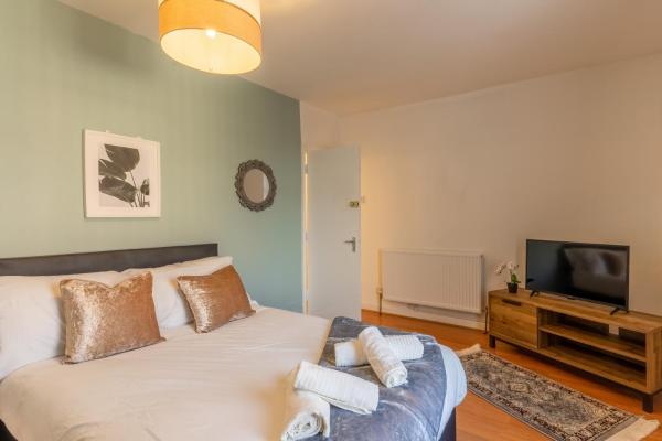 "Furnished Rentals Direct" Dominionhouse Cul-de-sac Home For 6 People In Anfield Near Lfc, Goodison Park, Free Street Parking, Suits Travellers, Contractors And Family, Near Football Action And 10 Minutes Drive To Liverpool City Centre - 利物浦