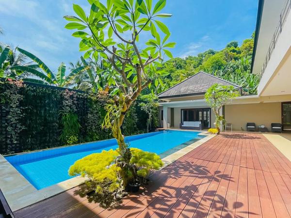 Merbau Luxurious Villa Senggigi By The Lavana - 5 Bedroom Villa - Mataram