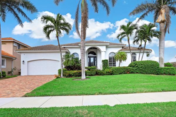 Waterfront Oasis With Pool, Kayaks And Steps To Beach - Marco Island, FL