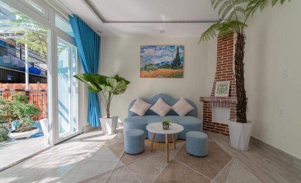 Blue House Nguyên Căn Ngay Trung Tâm Có Máy Lạnh - Vietnam