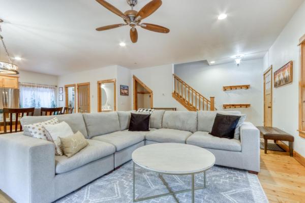 Oak Street Retreat - Sisters, OR