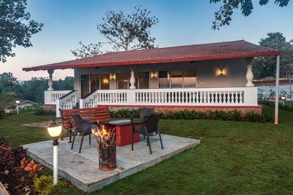 Saffronstays Mariposa By The River Montana - 3br Riverside Villa In Karjat With Pool And Garden, Perfect For Small Families - Neral