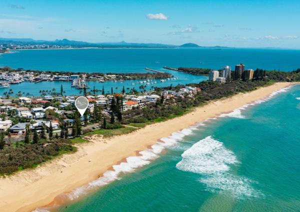 Beachfront Styled 2 Br Apt W Pool At Buddina - Sunshine Coast