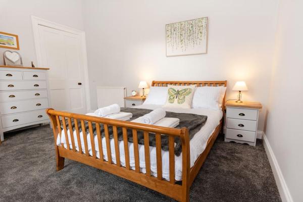 Cosy 200 Year Old Listed Cottage Near To St Andrews - Falkland Palace & Garden