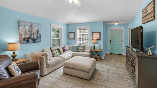 Sandy Teauxs - Alys Beach, FL