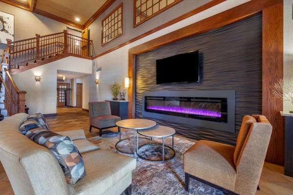 Best Western Premier Bridgewood Hotel Resort - Oshkosh, WI