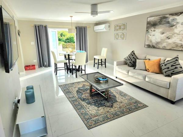 Modern Luxury 2-bedroom 2.5-bathroom Townhouse - Negril