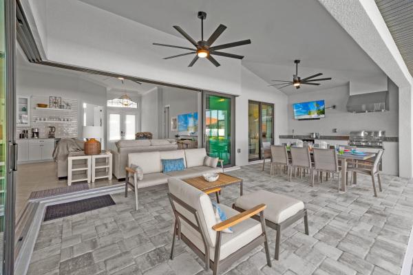 Absolutely Stunning Home That Truly Embodies Florida Living, Villa Blue Starfish - Sanibel, FL