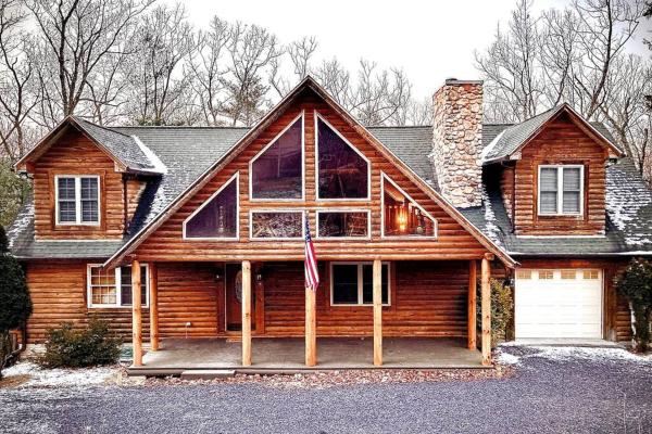 One Of A Kind Rustic Log Cabin Near Bryce Resort - Large Game Room - Fire Pit - Large Deck - Bbq - Shenandoah National Park