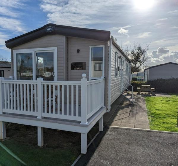 Peaceful Homely Caravan In Lovely Cul De Sac 1 Dog Welcome On Request Littlesea Haven Weymouth - Weston