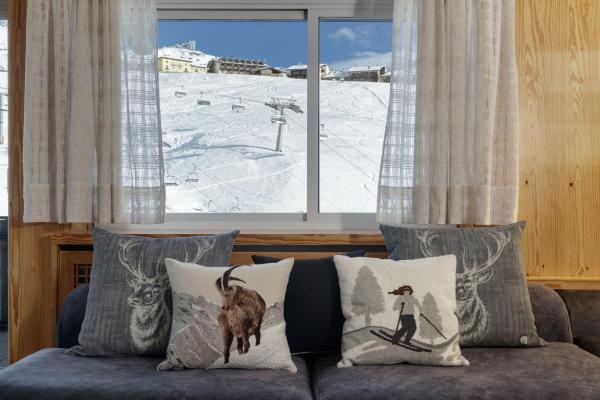 Hellochalet - The View - Ski To Door With Matterhorn View - Zermatt