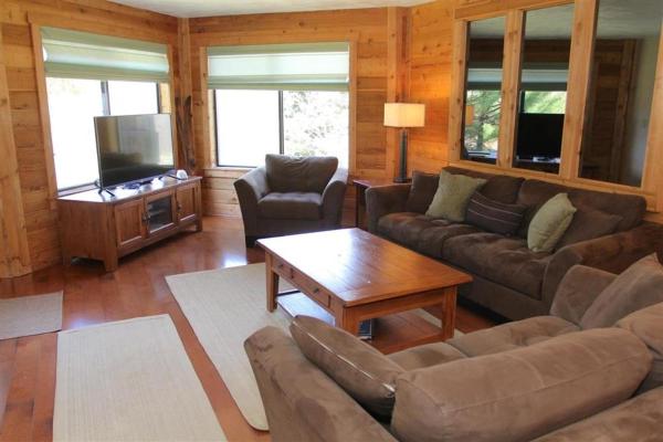 Seven Springs 1 Bedroom Premium Condo, Ski In Ski Out Condo - Seven Springs, PA