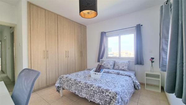 Comfy And Exquisite Rooms In A Shared 3br Apartment Near Main Harbor, City Center - Larnaca