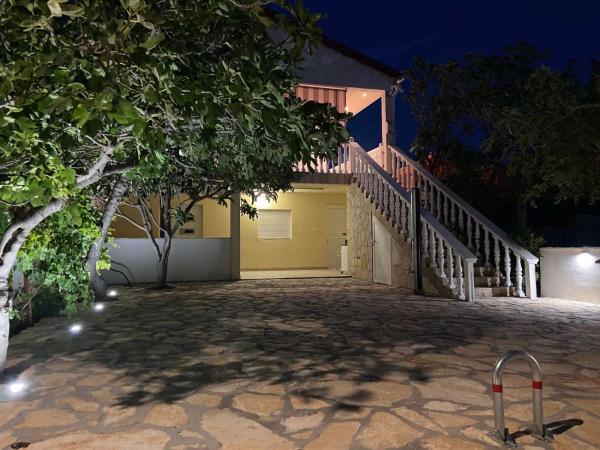 Apartments Mateo - Vir