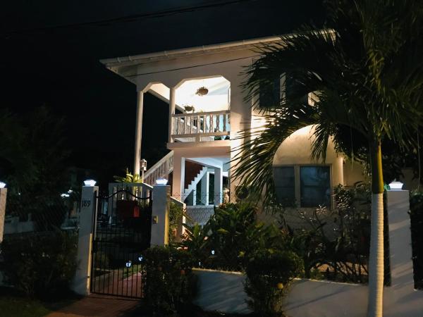 5br Villa In Bon Accord W/ Pool,hottub & Sleeps 14 - Tobago