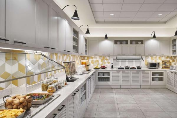Hyatt Place Wilmington Riverfront - Aston, PA