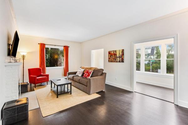The Colonial - Madison Park - Seattle