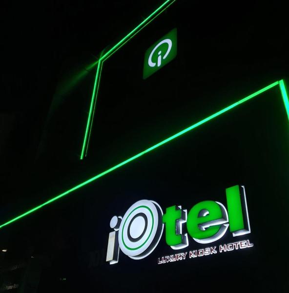 Iotel Luxury Kiosk Hotel - Angeles
