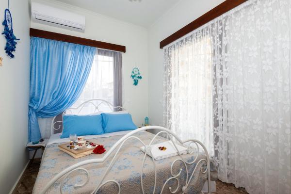 Stratos Seaside Corner Apartment - ギリシャ