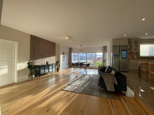 Luxurious Villa With Free Parking - Göteborg