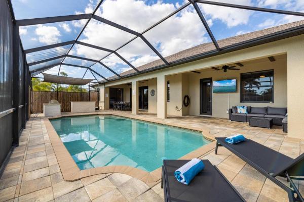 Casa Cabana - Cape Coral - Roelens Vacations - Sanibel Island, FL