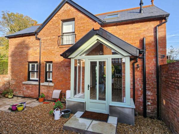 Cosy 2 Bedroom Coach House - Belfast