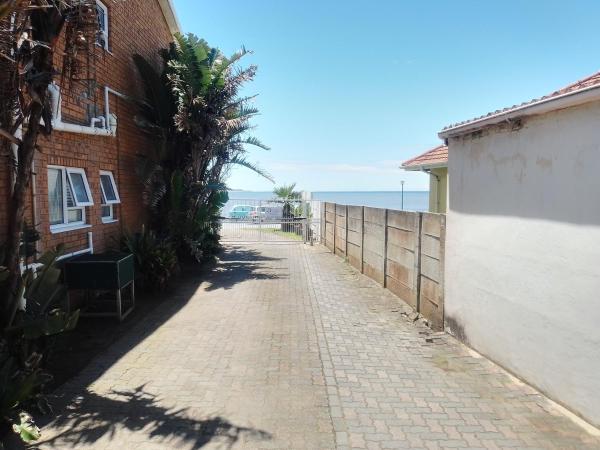 5 Bayview Gonubie Seaside - East London