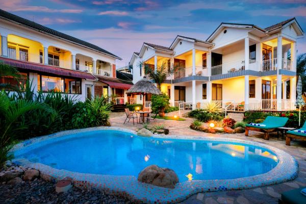 2 Friends Beach Hotel - Uganda