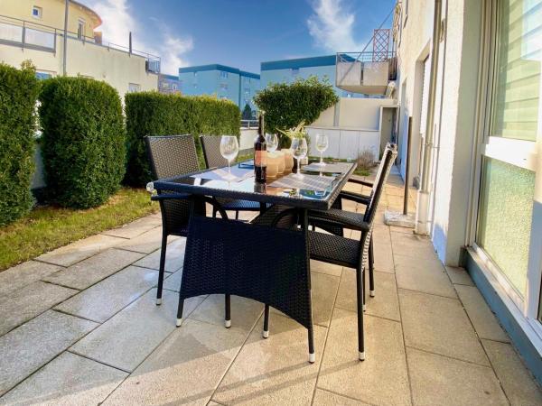 3 Zimmer Apartment In S-bahn Nähe, 76 Qm, Max 5 Pers, 30qm Dachterasse, Garage, Internet 1000 Mbit - Herrenberg