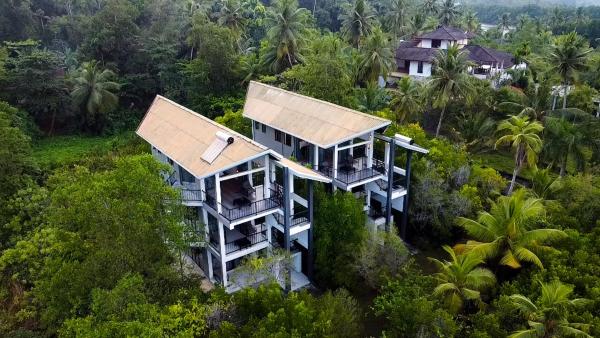 Karawwa Luxury Villas - Hikkaduwa