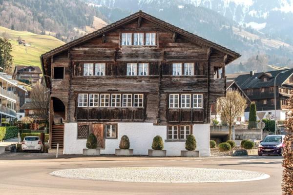 Farbhaus By Kreuz Sachseln - Meiringen
