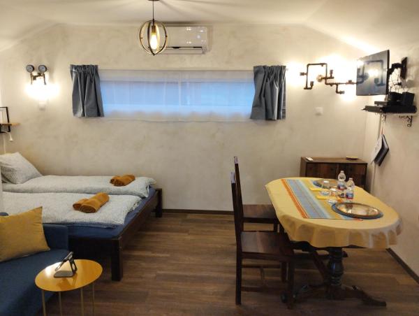 Dependance Casa Chiomei Ujbarok Close M 1 - Tata