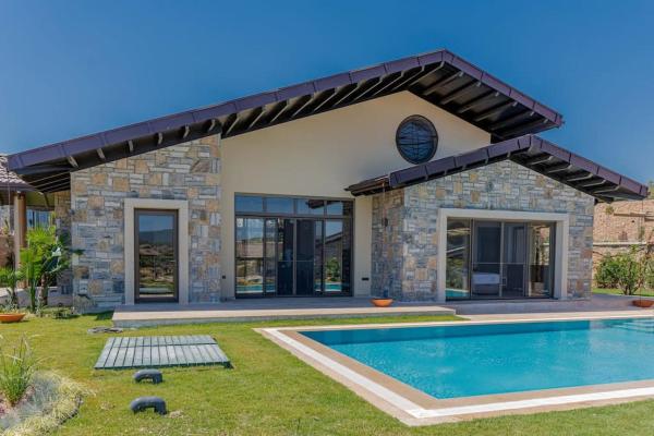 Enjoy Playing Golf, Stay Where Luxury Meets Peace. - Güvercinlik