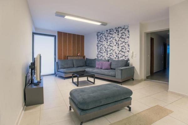 Prime 3br-2ba Apt In Heart Of Heraklion-fiber Wifi Steps To Lions Sq-museum, Walk To Port #1 - Iraklion