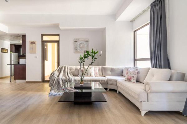 The Smart Concierge - Amwaj 4 - 