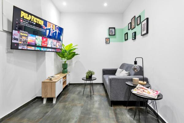 Lively New Apt With Bomb Shelter Beside The Beach M5 - Tel-Aviv