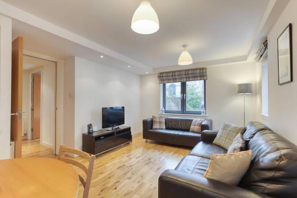 *Amazing Location!*in Heart Of The City. 2br & Cot - Edinburgh