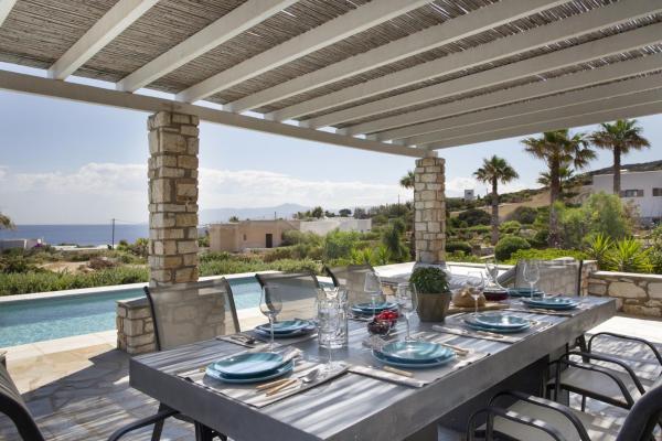 Villa Erato · Ideal Family Villa For 8 - Pool, Sea Views - Paros