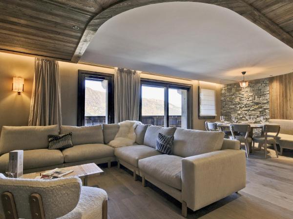 Appartement Skis Aux Pieds, Cheminée, Conciergerie 5* - Fr-1-613-37 - Méribel