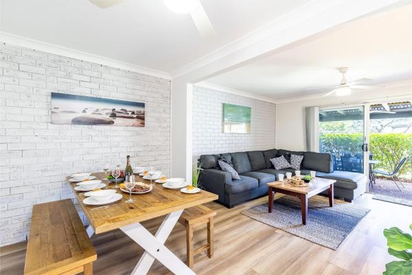 110 Catalina Close So Close To The Water - Nelson Bay