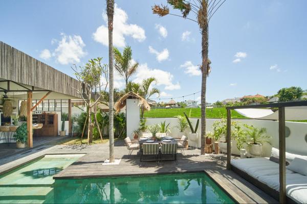 Fabulous 3br Boho-chic Style, Umalas With Staff - Canggu
