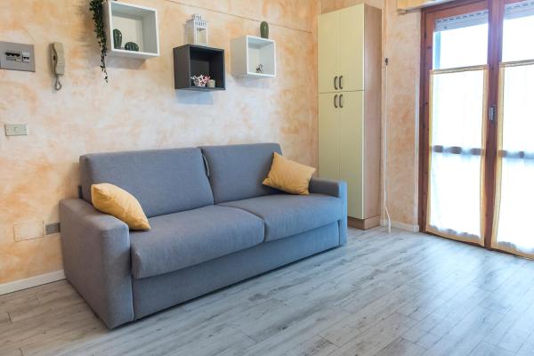 M330 - Marcelli, Bilocale Al Secondo Piano Con Terrazzo Vista Mare - Numana
