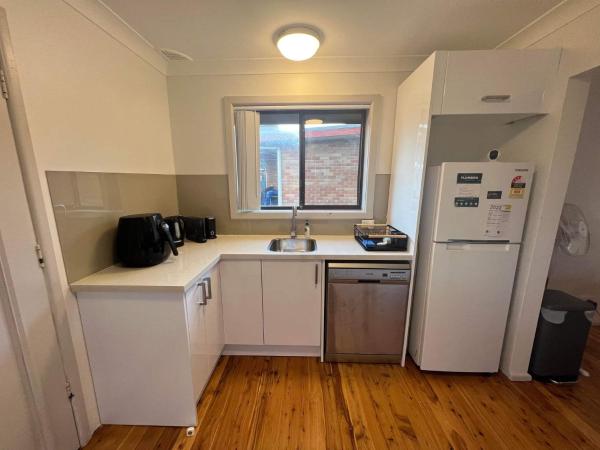 The Entrance & Shelly Beach Holiday House - Toowoon Bay