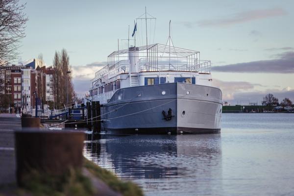 Arcona - ÜBernachten Auf Dem Wasser - Direkt Am Bontekai - Wilhelmshaven